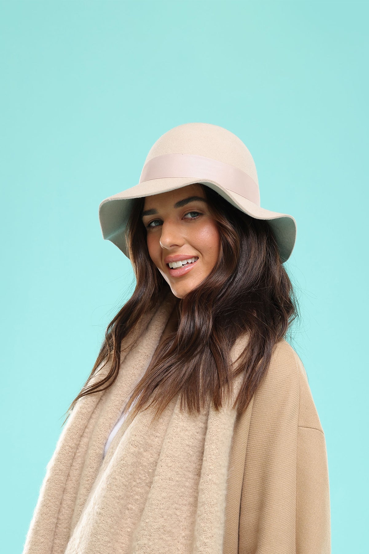 MORGAN & TAYLOR MIAH SMALL WOOL FLOPPY - BEIGE